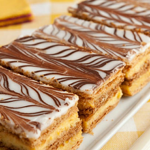 Μια ωδή στην κρέμα πατισερί – Eat Dessert First Greece