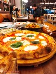 Ιταλικές γεύσεις με άρωμα Ελλάδας στην Trattoria Casa Bianca – Eat ...